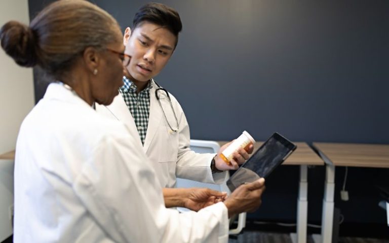 DO vs MD | Choosing the Right Path in Medicine